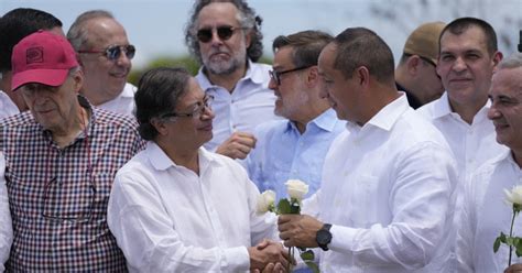 콜롬비아 베네수엘라 국경 2년 만에 재개통