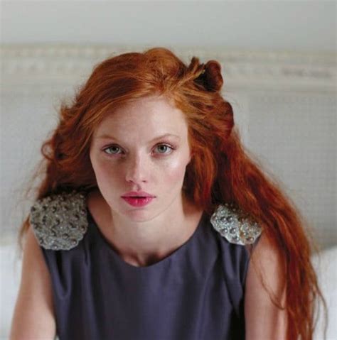 Katerina Martinovska Femme Rousse Cheveux Roux Femme