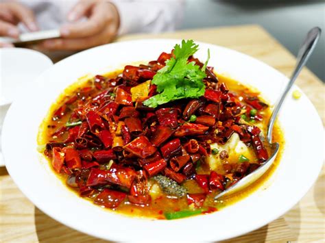 板橋美食開飯川食堂 板橋遠百店~選擇多樣化的美味新潮川菜館初訪回訪 沙粒的天空