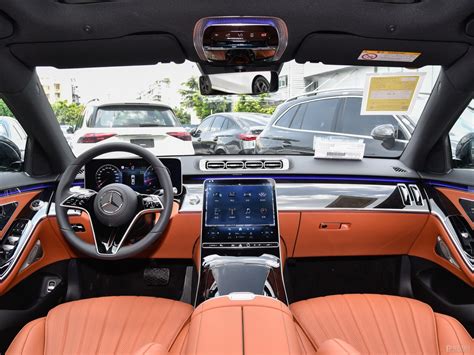 奔驰s级内饰实拍高清大图奔驰s级 2024款 改款 S 400 L 豪华型第1张图片大全太平洋汽车