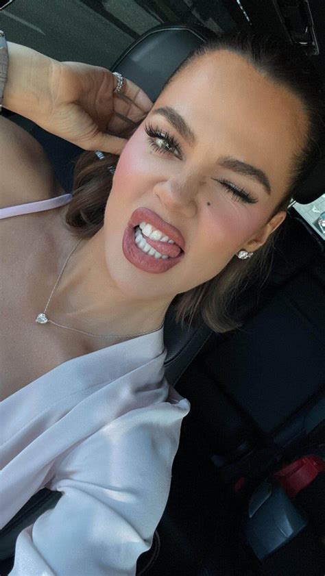 Khloe Kardashian Net Worth Height Weight Age Affairs Wiki Facts