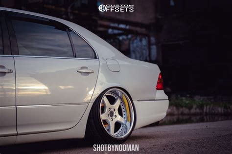 2001 Lexus Ls430 With 19x10 30 Wald Streifen And 235 40r19 Goodyear