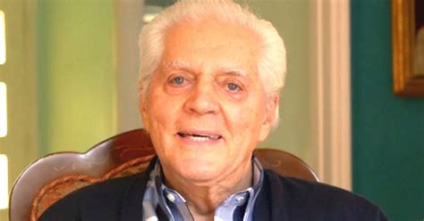 원로 배우 결혼 50주년 앞두고 별세 향년 98세 [할리웃통신]