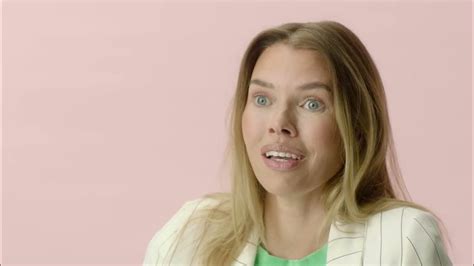 Gunnvør Dalsgaard Fortæller Om Hvorfor Det Er Svært At Række Ud Når