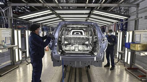 Automobile À Rennes Lusine Stellantis Psa Verdit Ses Usages Et Se