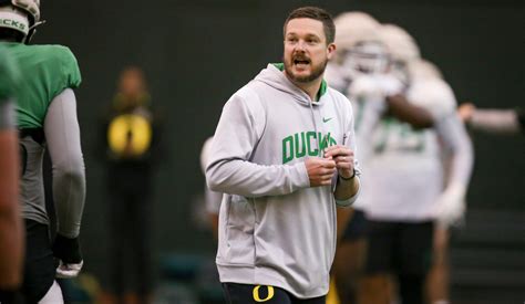 Watch Dan Lanning Recaps Oregon Footballs Second Spring Scrimmage