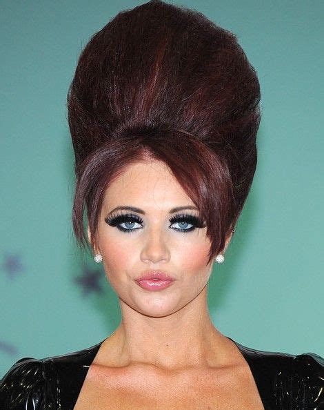5 Elegant Beehive Hairstyles For Women Hairstyles Weekly Beehive
