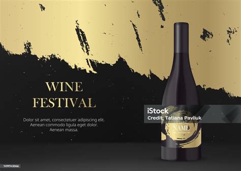 흰색 바탕에 라벨이 붙은 와인 병 빨간 액체가 있는 사실적인 3d 검은색 병 브랜딩을 위한 제품 배치 모형 배너 그런지 럭셔리 황금 배경 무대 벡터 그림입니다 가득 찬에