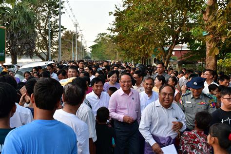 ကရင်ပြည်နယ် အစိုးရအဖွဲ့မှကြီးမှူးကျင်းပသော တန်ဆောင်တိုင်ပွဲတော် နိဗ္ဗာန