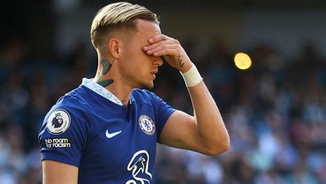 Мудрик дуже тугий у роботі з мячем екс гравець збірної Англії жорстко проїхався по українцю