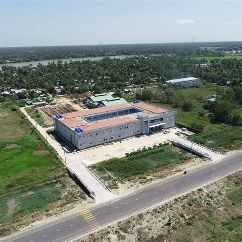 အစိုးရစက်မှုလက်မှုသိပ္ပံ ကျိုက်လတ်