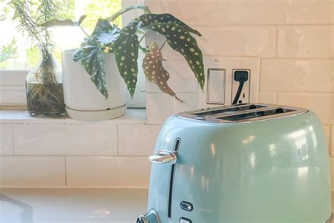 Galanz Retro 2 Slice Toaster Review 2022 The Kitchn
