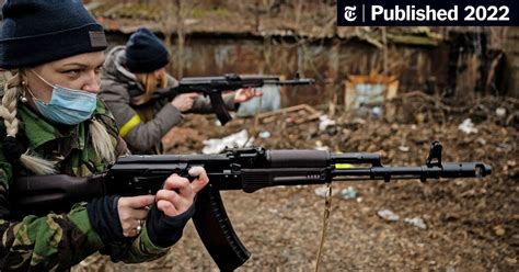 Opinion Ukrainians Meet Putins Assault With Brave Defiance The New