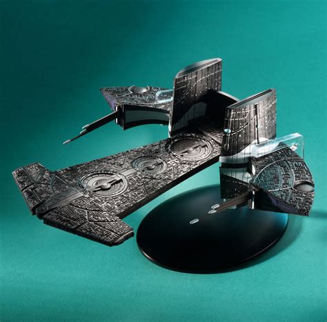 Master Replicas Collectibles Figures And Prop Replicas