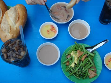 Nghe lỏm bàn kế bên Chị gái hỏi anh trai Thế anh có biết tên các loại nội tạng trong món phá