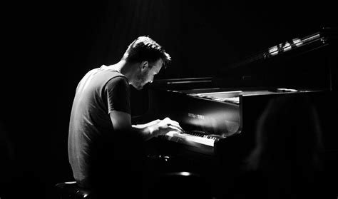 Pieter De Graaf Sluit Tour Langs Bijzondere Plekken Af In De Vegafabriek Nieuwsbode De Kop