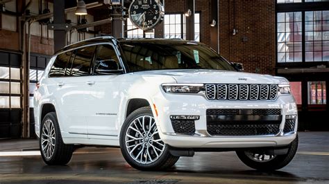 2025 Jeep Wagoneer Prices Reviews And Photos Motortrend