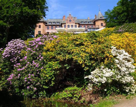 Sofiero Slott And Trädgård I TrÄdgÅrden