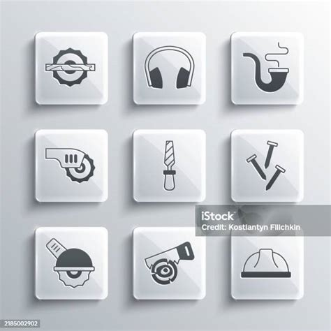 손톱 및 통나무 작업자 안전 헬멧 금속 못 Rasp 금속 파일 전기 원형 및 흡연 파이프 아이콘을 설정합니다 벡터 Rotary International에 대한 스톡 벡터