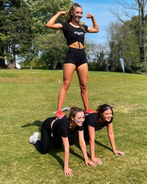 Tasty Triangle Scrolller