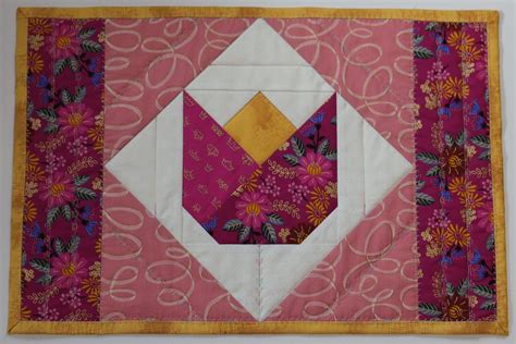 Sew N Grow Tulip Paper Pieced Placemat Glastonbury April 11