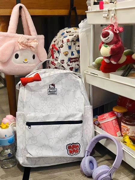 Рюкзак Hello Kitty купить с доставкой по выгодным ценам в интернет магазине Ozon 1282948517