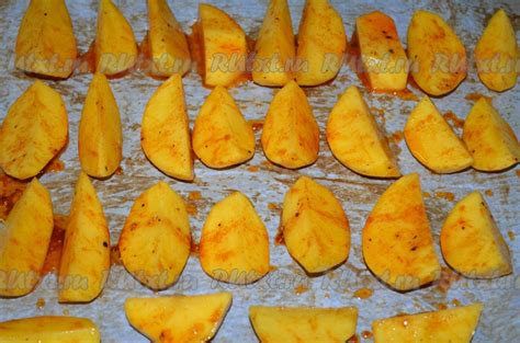 Свинина жареная кусочками с луком на сковороде 10 фото в рецепте