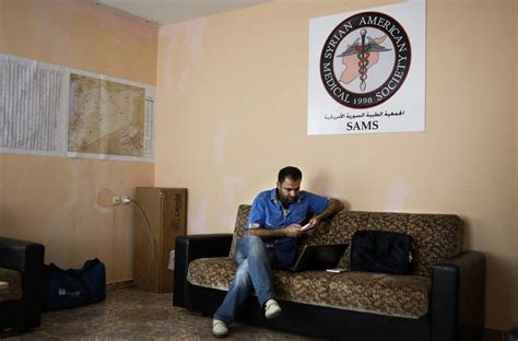 In Syria Doctors Risk Life And Juggle Ethics The New York Times