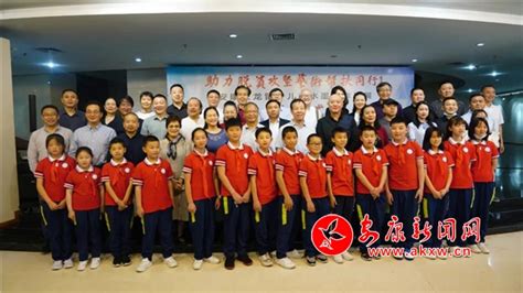 汉滨区双龙镇留守儿童水墨画作品展在中国文联文艺家之家举办长安青年网