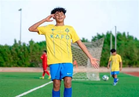 حضور جنجالی شاهرخ خان و عمو فیتیله ای ها در تولد عمو پورنگ فیلم