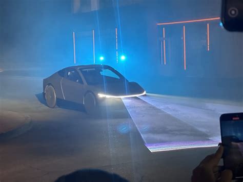 Elon Musk Shares First Look Inside Cortex Supercluster At Giga Texas