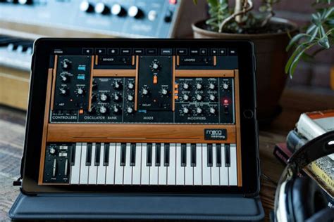 Moog And Korg Are Offering Synth Apps For Free While Were All Stuck At Home The Verge