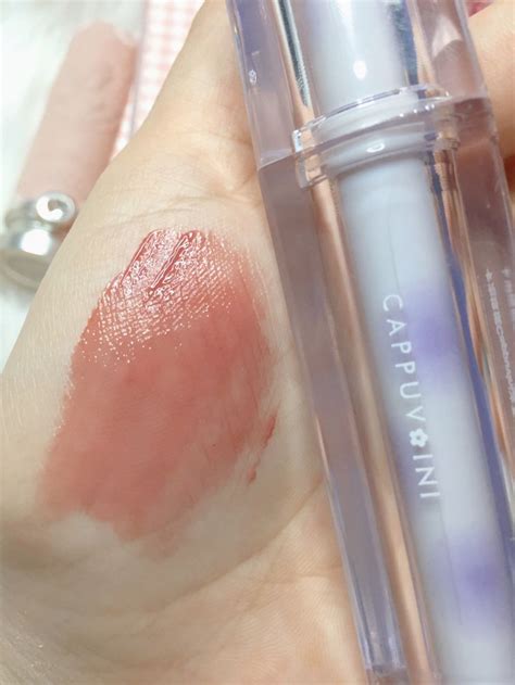 Pin By Rinmilin On Lip Gloss Lip Gloss Makeup Makeup Tips