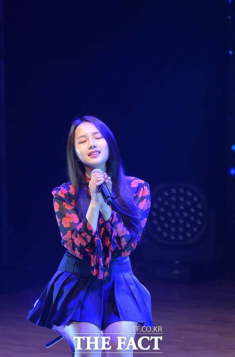 [tf포토] K팝스타6 크리샤츄 청순하고 호소력 짙은 무대 포토 기사 더팩트
