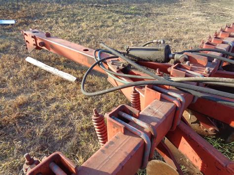 White 435 Chisel Plow Bigiron Auctions White 435 Chisel Plow Bigiron Auctions