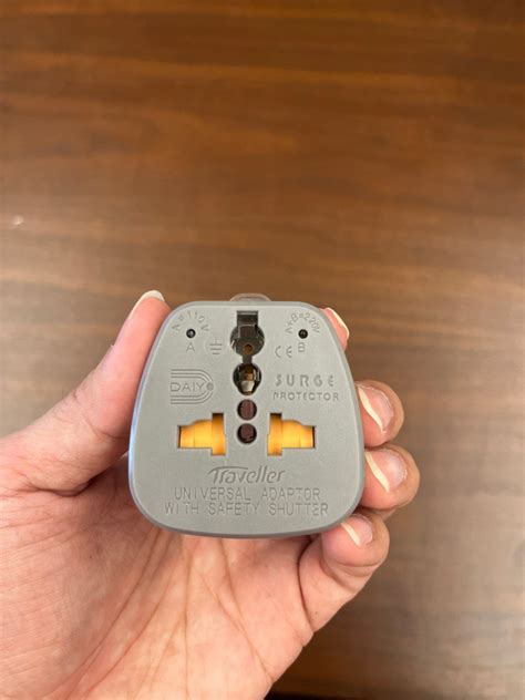 Traveller Universal Adaptor With Safety Shutter 15a Protection Tv And Home Appliances