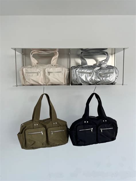 오후 Ohoo 포켓 원통 나일론숄더백 실버숄더백 여자운동가방 보스턴백 4컬러 위시버킷