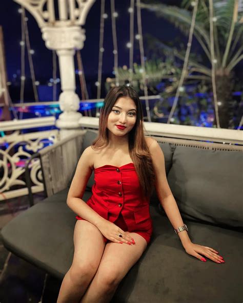 𝕄𝔸𝔻ℍ𝕌𝕄𝕀𝕋𝔸 ℂℍ𝕆𝕎𝔻ℍ𝕌ℝ𝕐 𝓜𝓲𝓼𝓽𝔂 ️ Madhumita Chowdhury • Instagram Photos And Videos