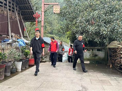 文明祭扫树新风 平安绿色更清明我校乡村振兴工作队协助沅陵县四方溪村开展清明祭扫暨森林防火宣传活动 湖南机电职业技术学院