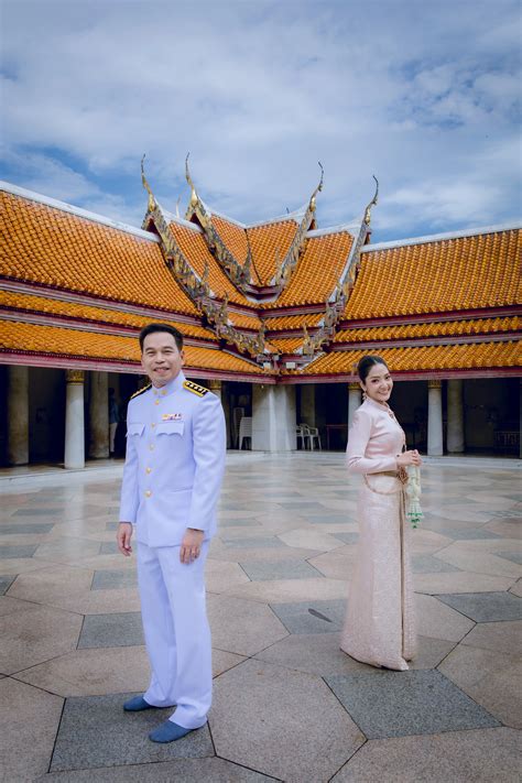 รับถ่ายภาพพรีเวดดิ้ง ถ่ายรูปแต่งงาน วัดราชบพิธ 88 Image