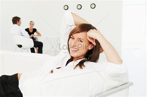 웃는 비즈니스 우먼 사진 무료 다운로드 Lovepik