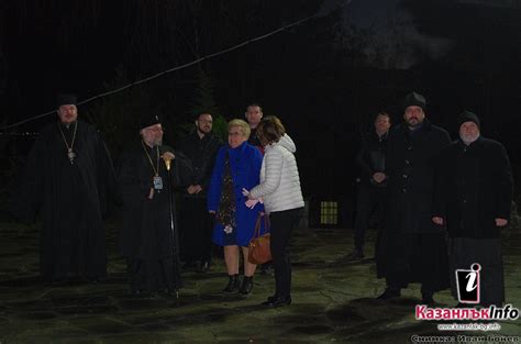 Казанлък инфо 01 03 2021 Реставрираха осветлението на Храм паметника „Рождество Христово