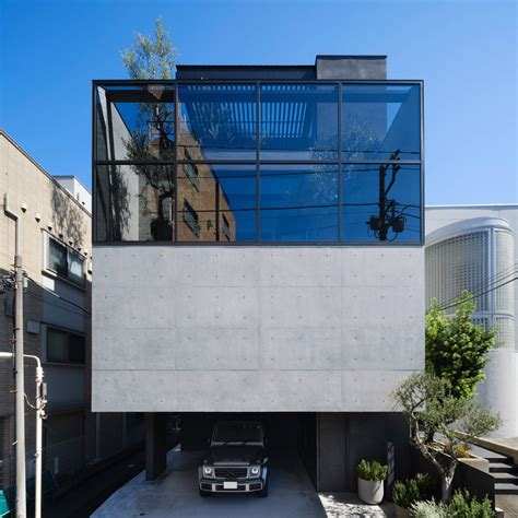 Arrow By Apollo Architects And Associates