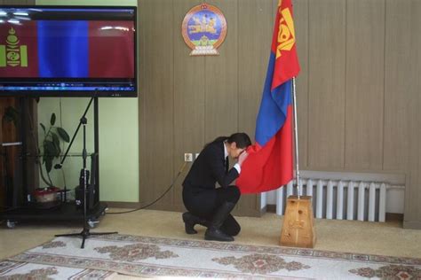 Төрийн албан хаагчид нэмэгдэл авч эхэлнэ Эрдэнэт хот