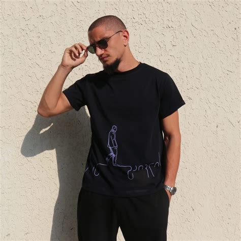 მაისური · ესეც გაივლის