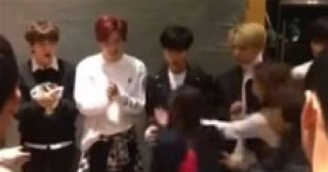 snl코리아 이세영 인피니트 이어 b1a4 성희롱 논란 하차 목소리 커져