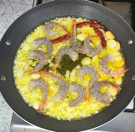 감바스 알 아히요 새우손질법 스페인요리 파스타와 함께 즐기는법