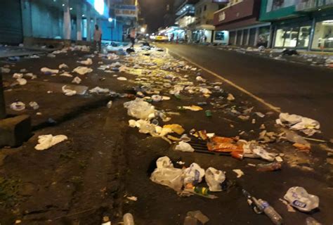 ¡qué Cochinada Calles De La Chorrera Amanecieron Inundadas De Basura