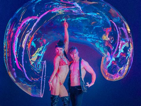 Adult Bubble Show Fest