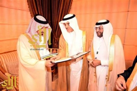 أمير عسير يستقبل معالي مدير معهد الإدارة صحيفة الرأي الإلكترونية